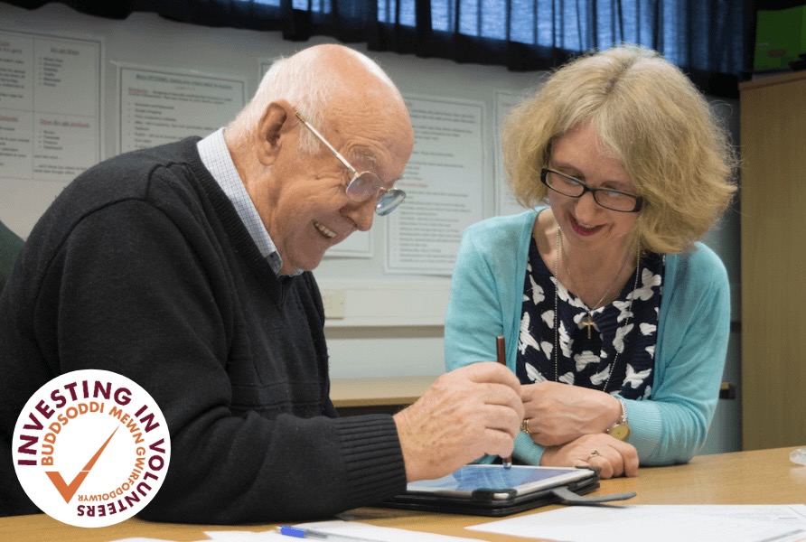 Age Cymru Dyfed | Volunteering