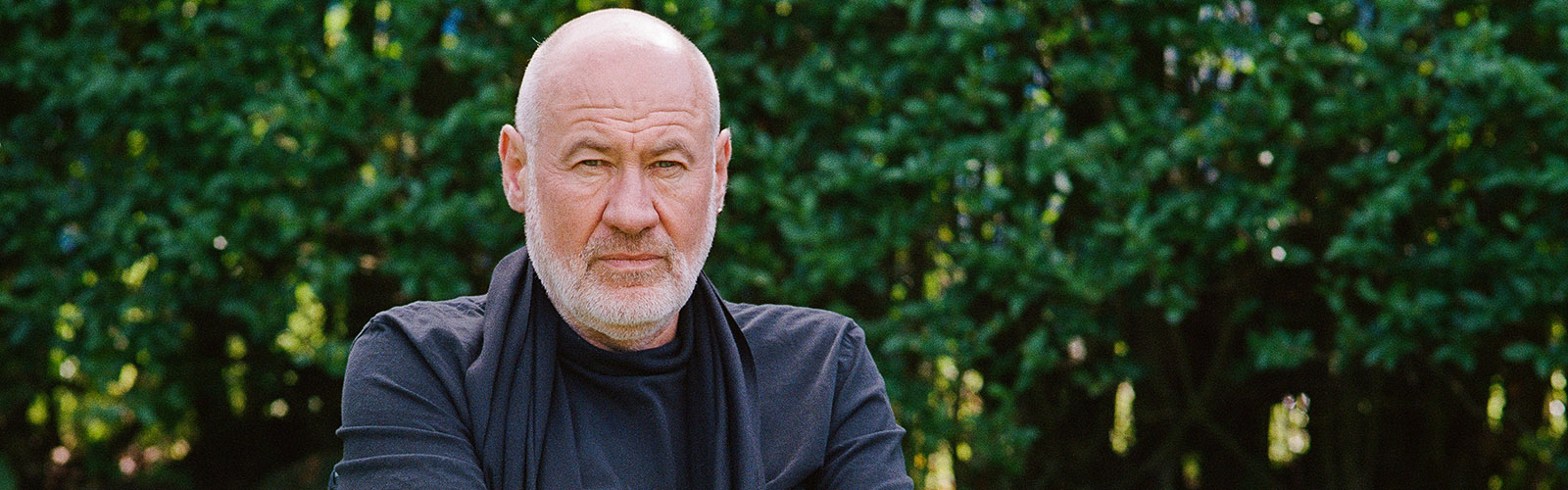 Love, loss and remembrance | Discover | Age UK