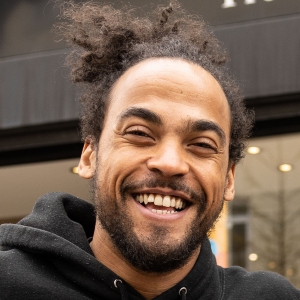 Celebrities support volunteering with Age UK | Discover | Age UK
